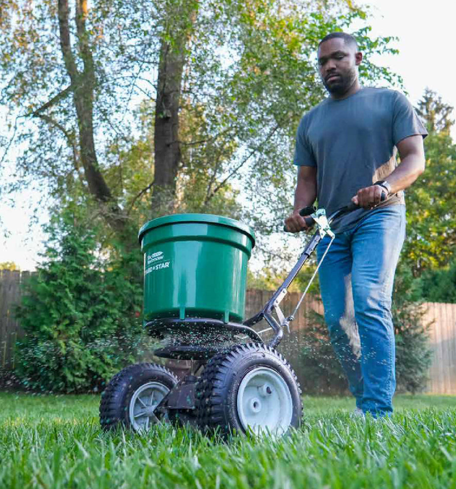 Surge® Weed & Feed 16-0-9 – Andersons Lawn